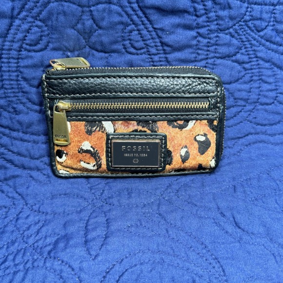 Fossil | Bags | Fossil Leopard Print Leather Zip Around Coin Purse ...